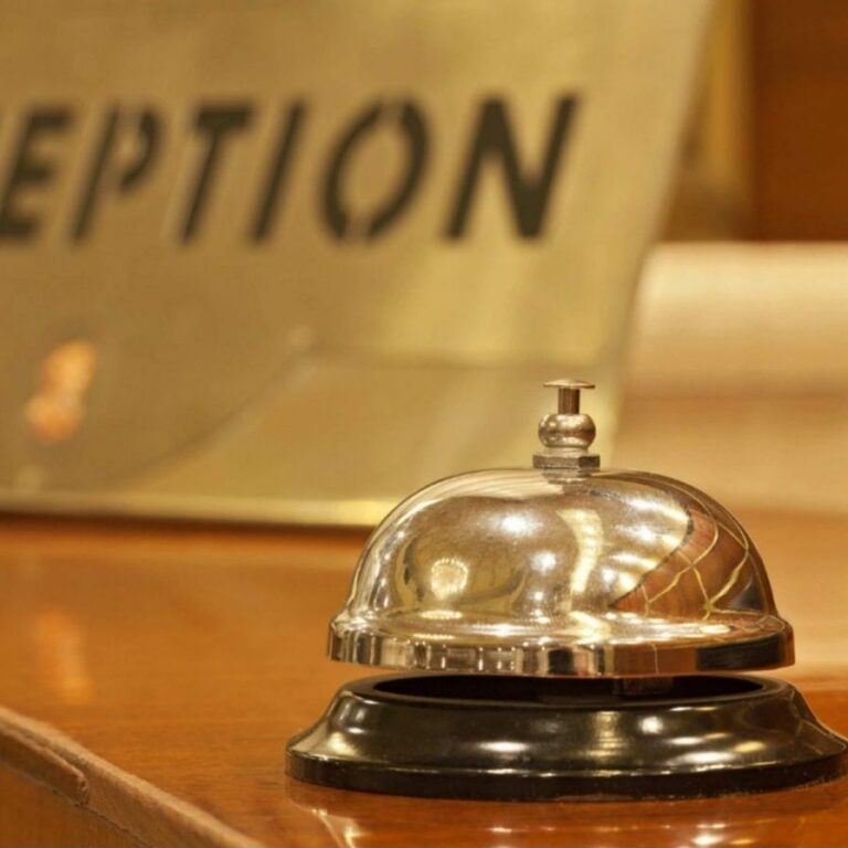 La recepción , departamento clave en un hotel - Blog